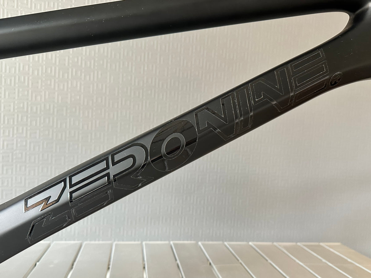 ZERONINE - DRK MTR CARBON RACE FRAME – ZeronineBMX.co